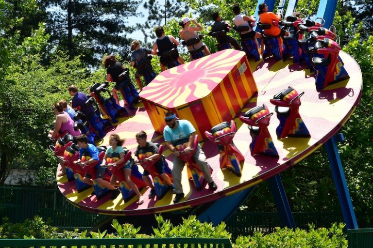 Top 4 Thrill Rides at Dollywood That You Need to Experience